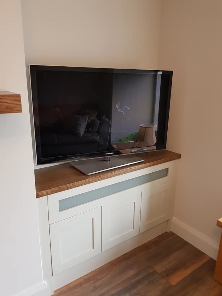 Two fitted alcove units with floating shelving floating mantle - Modern ...
