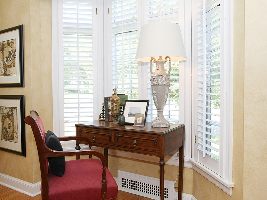 Ward Parkway / Romanelli Gardens - Traditional - Living Room - Kansas ...