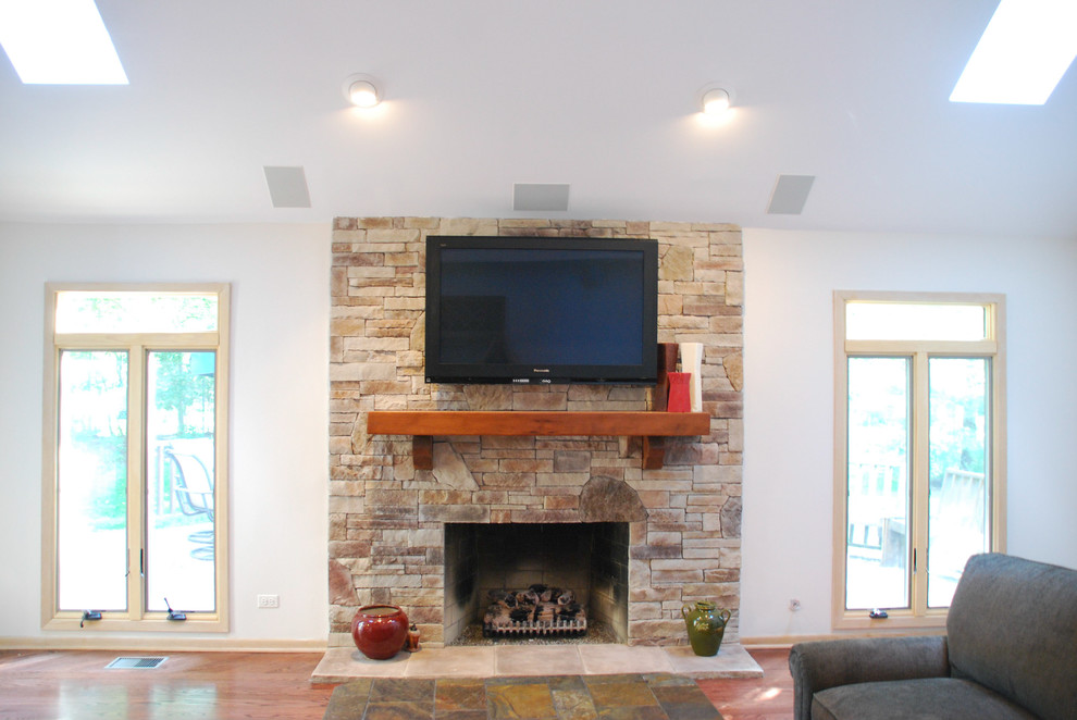 Wisconsin Prairie Stone Veneer Fireplaces - Traditional - Living Room ...