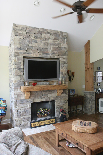 Wisconsin Prairie Stone Veneer Fireplaces - Traditional - Living Room ...