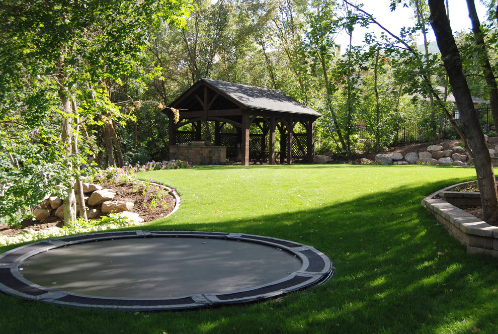 21' x 22' Timber Frame Pavilion With Outdoor Kitchen - Rustikal - Patio ...