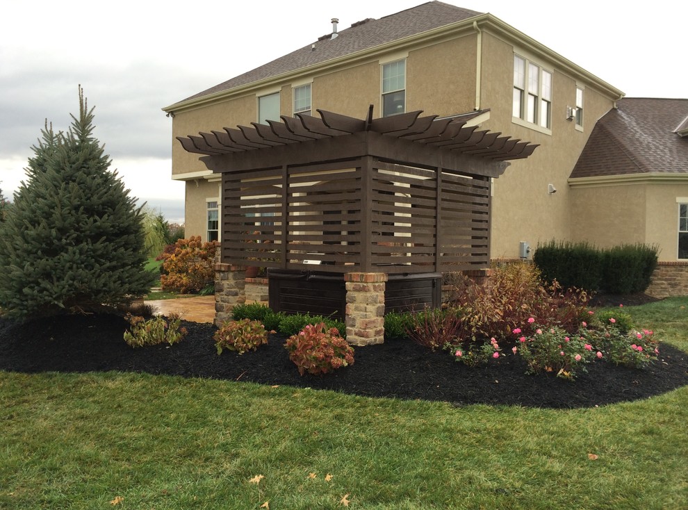 Arbor Screen for Hot Tub - Contemporary - Patio - Columbus - by Pony ...