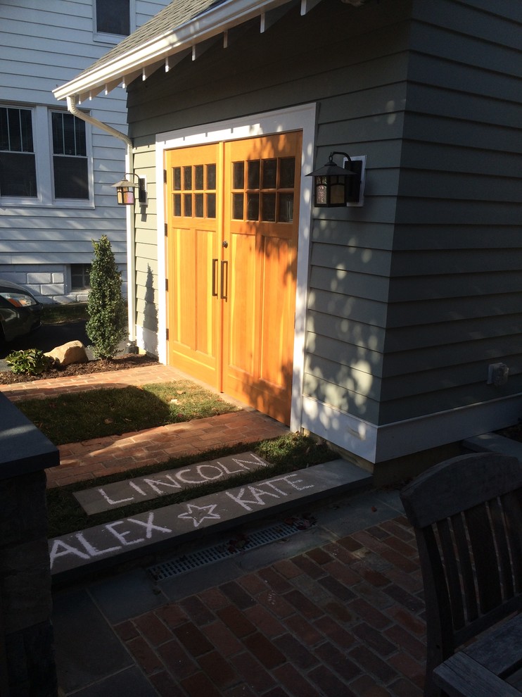 Arlington Courtyard Patio & Outdoor Kitchen - Craftsman - Patio - DC ...