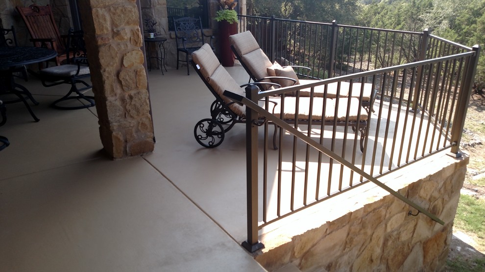 Austin Patio and Outdoor Kitchen Overlooking the Colorado River ...