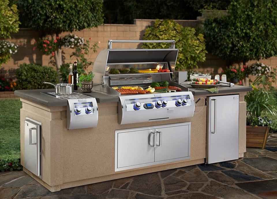 Barbecue & Outdoor Kitchens - Traditional - Patio - Phoenix - by ...