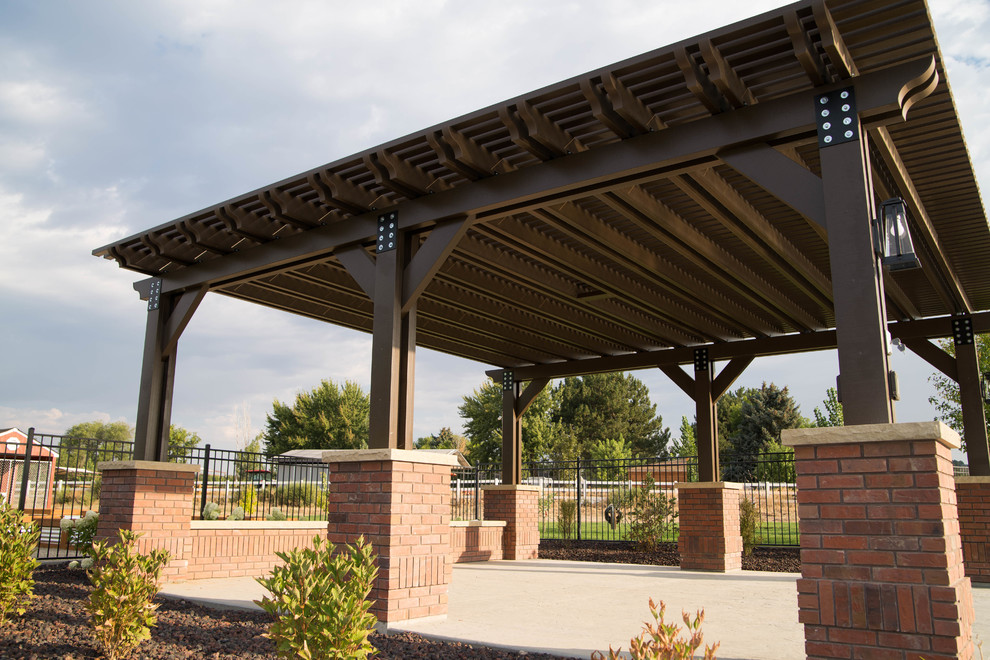 Beacon Light Timber Frame - Traditional - Patio - Boise - by ShadeWorks ...