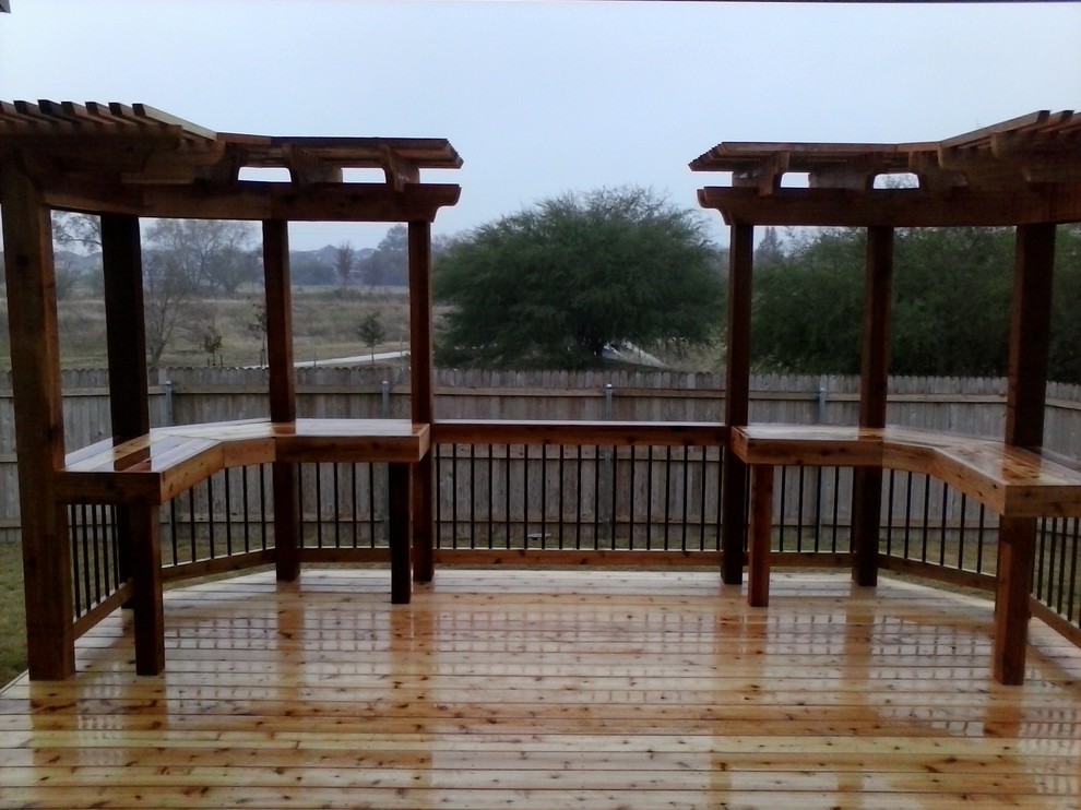 Beautiful Custom Built Deck with Rod Iron Rails and Arbor, San Antonio ...