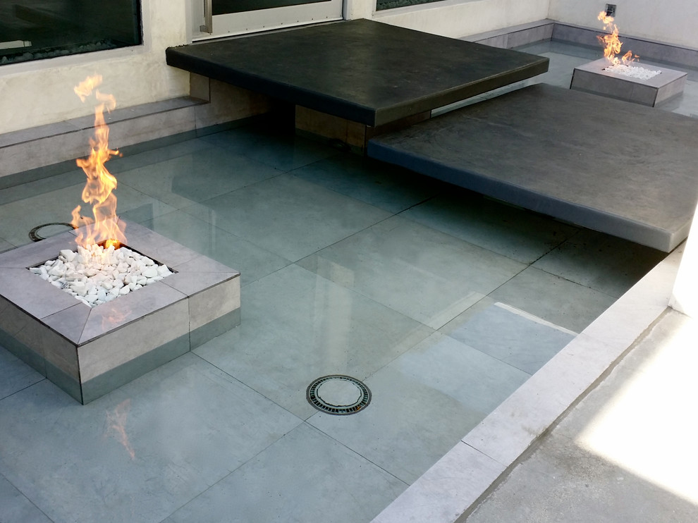 Bel Air Backyard - Modern - Patio - Los Angeles - by Intex Design and ...