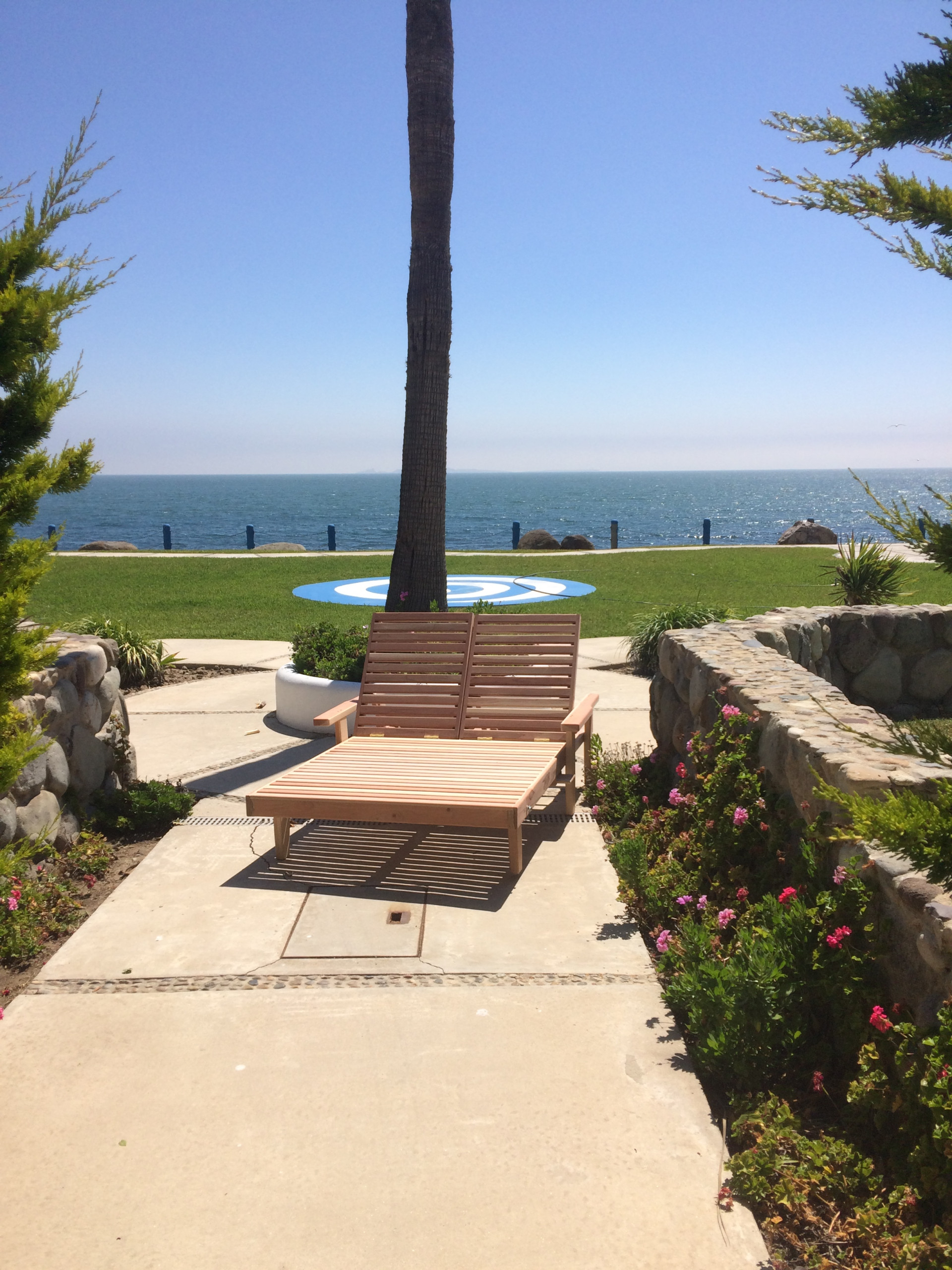 Resort Style Lounge Chairs