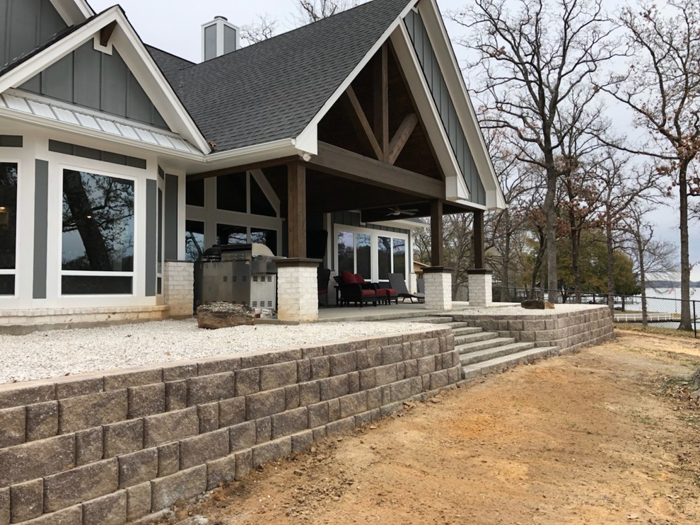 Block Retaining Wall - Traditional - Patio - Dallas - by The Grounds ...