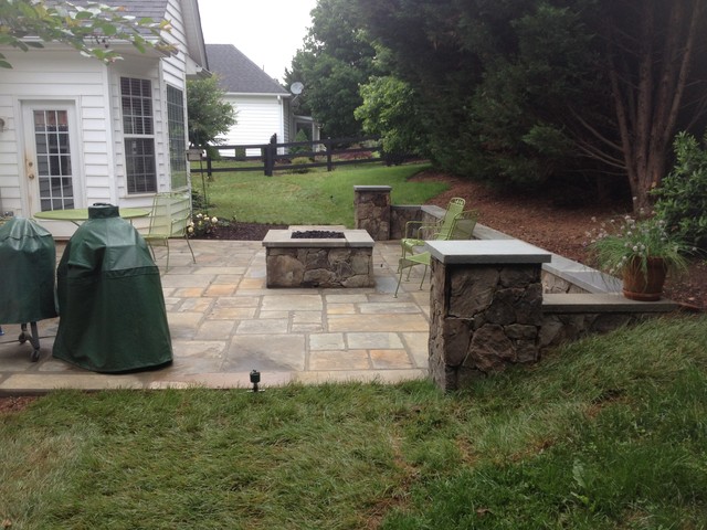 Bluestone Patio With Seat Wall And Fire Pit Traditional Patio