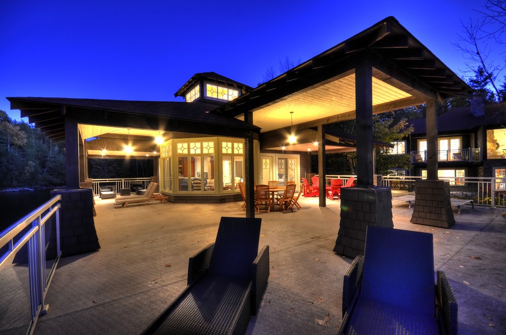Boathouse at Night - Montagne - Terrasse et Patio - Toronto - par Propeller Fine Homes | Houzz