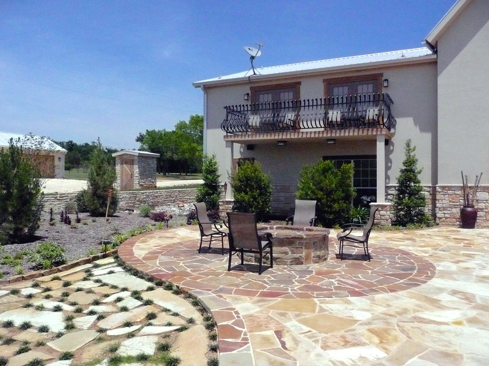 Bosque Ranch Patio with Fire Pit - Farmhouse - Patio - Dallas - by ...