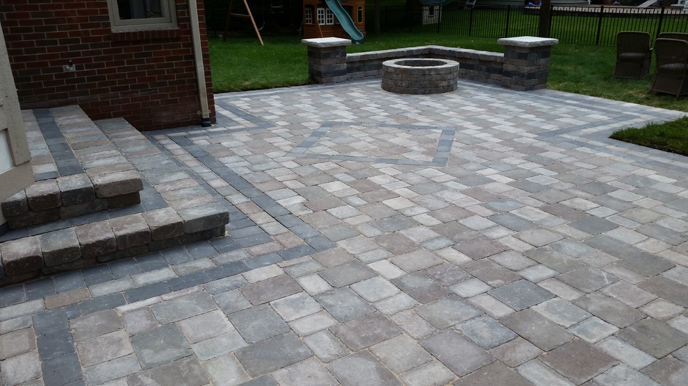 Brick Paver Patios and Landscaping Ideas - Contemporary - Patio ...