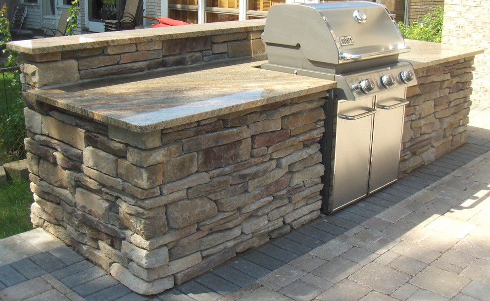 Built-In Grill with Cultured Stone & Granite - Patio - Detroit - by ...