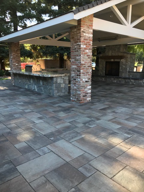 Calstone Versailles Pavers - Traditional - Patio - Sacramento - by ...
