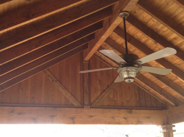 Closed Gable Roof Detail - Clásico - Patio - Dallas - de Urban Oasis ...