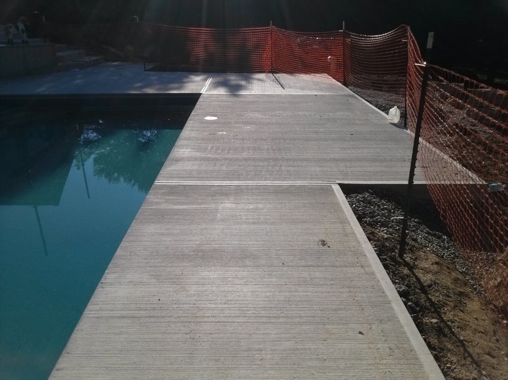 Concrete Decking - Modern - Patio - New York - by Royal Pools ...