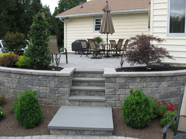Concrete Pavers & Retaining Walls - Terrasse et Patio - New York - par ...
