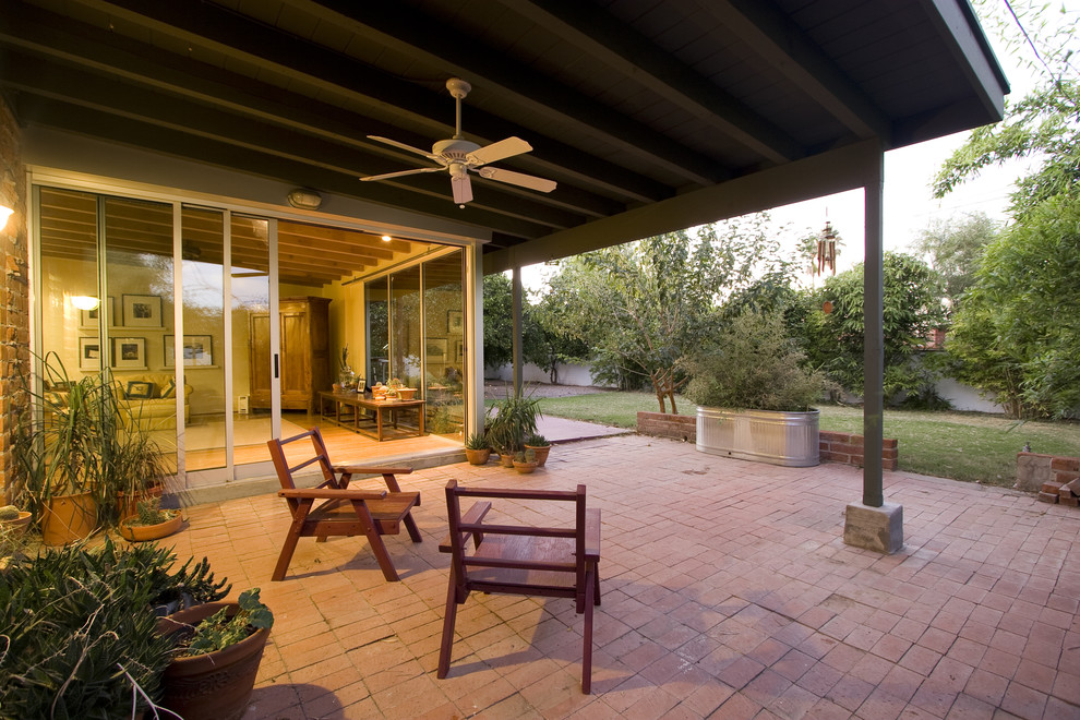 Covered patio - Modern - Patio - Phoenix - by Brooks Clifford Studio ...