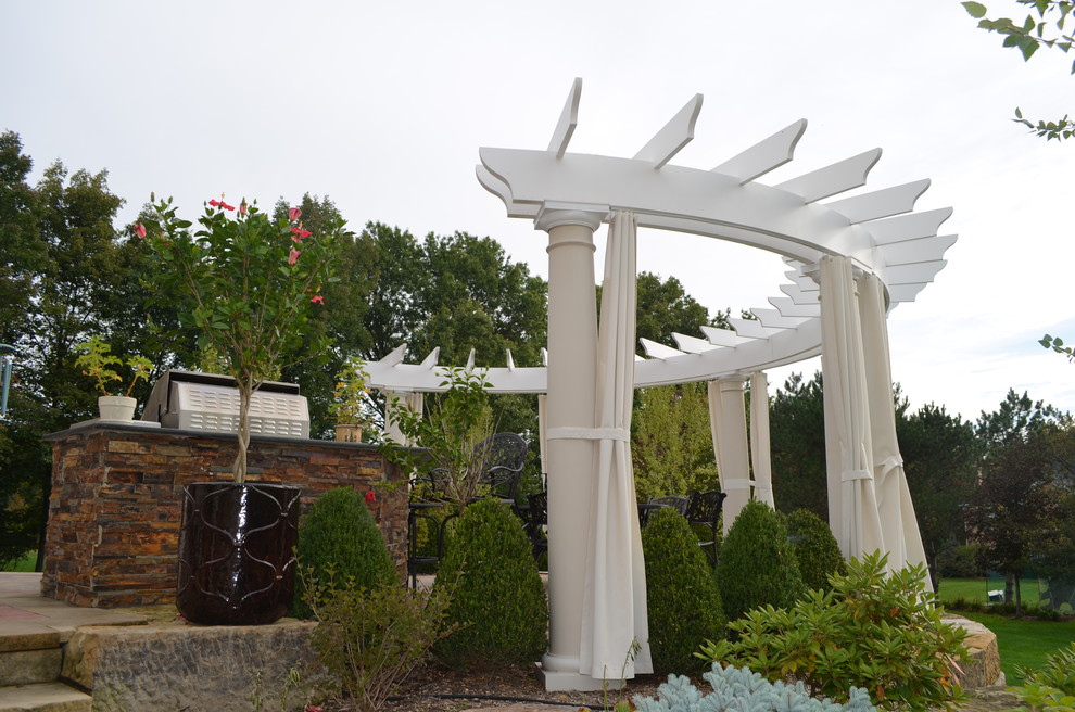 Curved Arbor - Traditional - Patio - Cleveland - by Woodland Deck ...