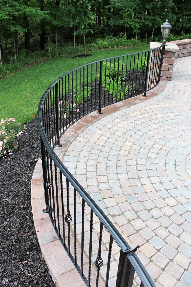 Curved Patio Railing - Traditional - Patio - Detroit - by Great Lakes ...