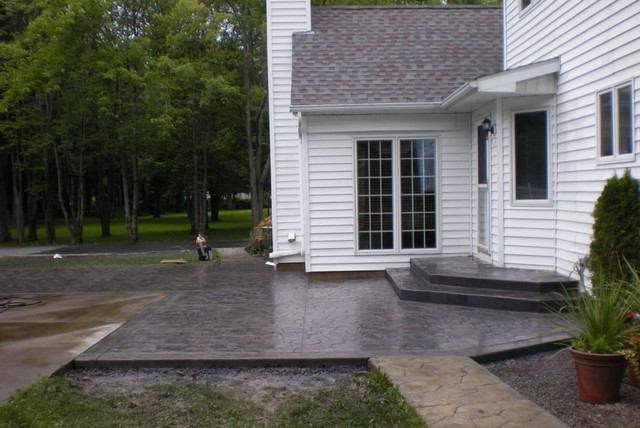 Curved Stamped Concrete - Patio - New York - by Emerald Services of WNY ...
