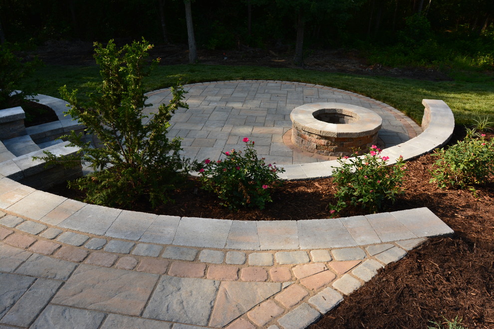 Curved to Perfection - Traditional - Patio - Richmond - by Outdoor ...