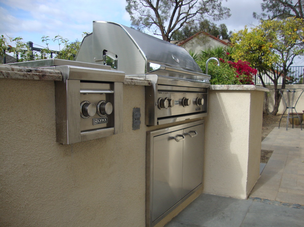 Custom Built in Grill - Traditional - Patio - Los Angeles | Houzz