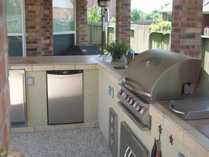Custom Outdoor Kitchens - Contemporary - Patio - Houston - by Richard's ...