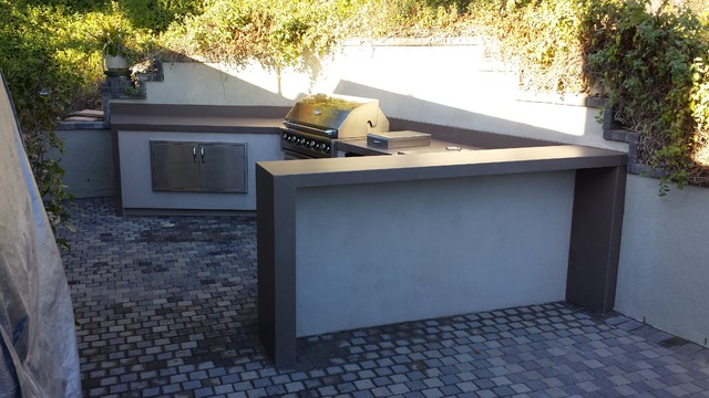Custom U-shape BBQ Kitchen - Modern - Patio - Los Angeles - by L.A ...