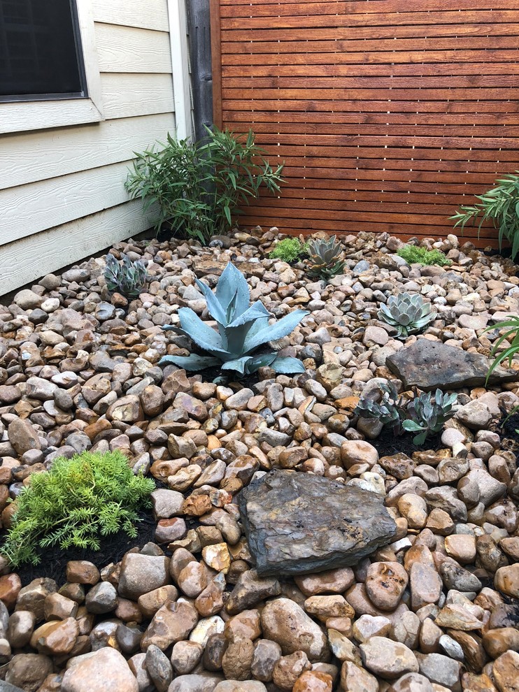 Cute and Cozy Backyard - Eclectic - Patio - Houston - by Sage Pools ...