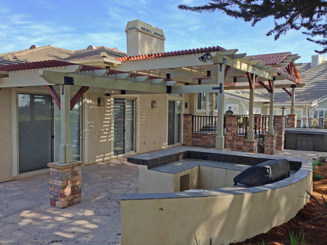 Cypress Ridge Trellis - Klassisch - Patio - San Luis Obispo - von MS ...