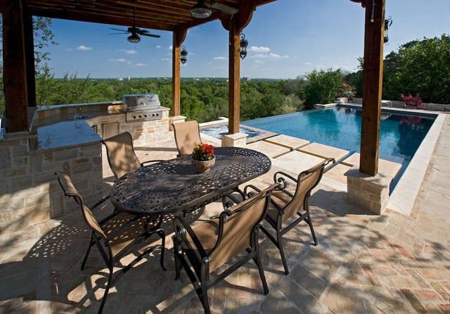Disappearing Edge Pool In New Braunfels - Traditional - Patio - Austin ...