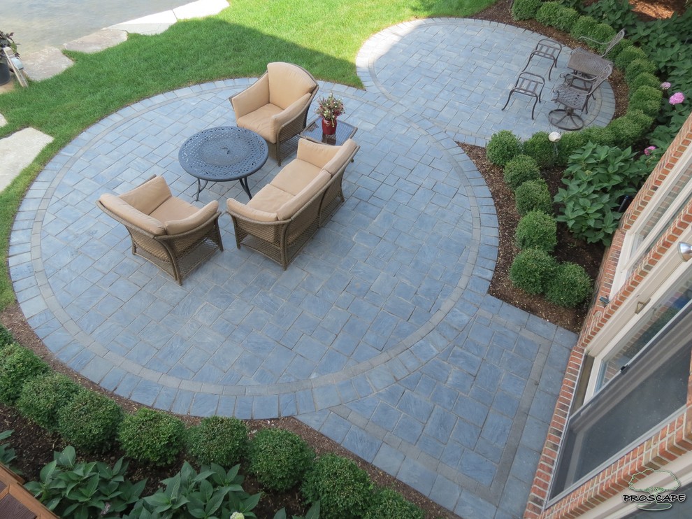 Duel Lakefront Patios - Traditional - Patio - Detroit - by Proscape LLC ...