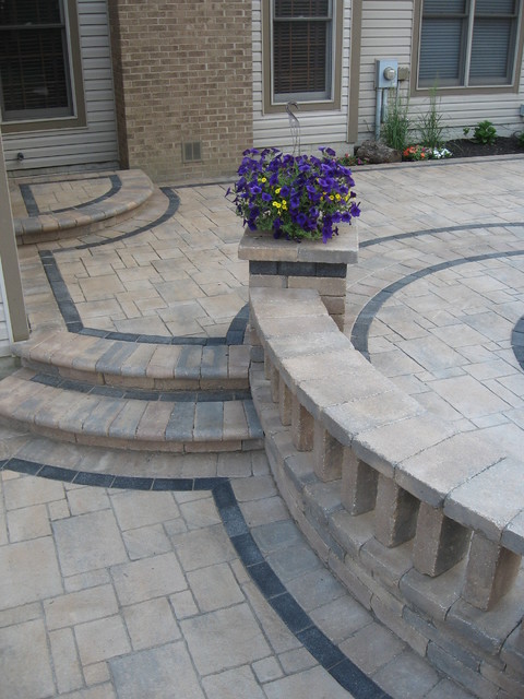 Earthy tones on back patio matched with dark accents - Patio - Columbus ...