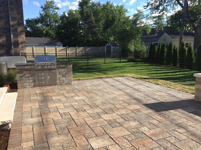 Elmhurst Permeable Paver Patio - Traditional - Patio - Chicago - by ...