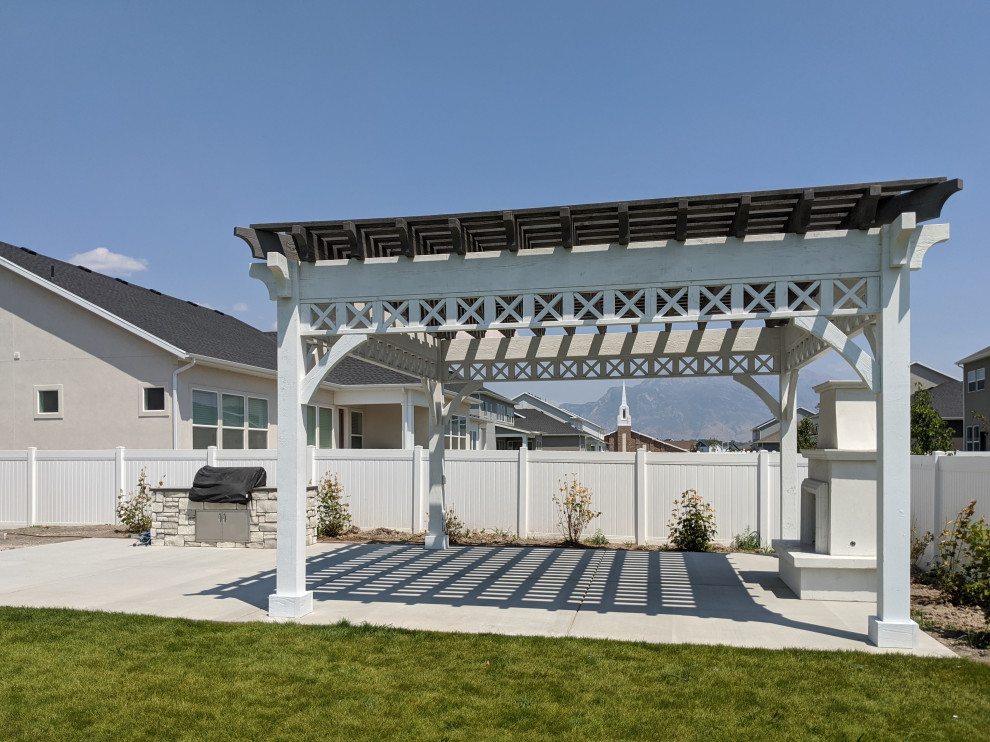 Entertainment Size | Timber Frame Pergola Outdoor Living Area - Patio ...