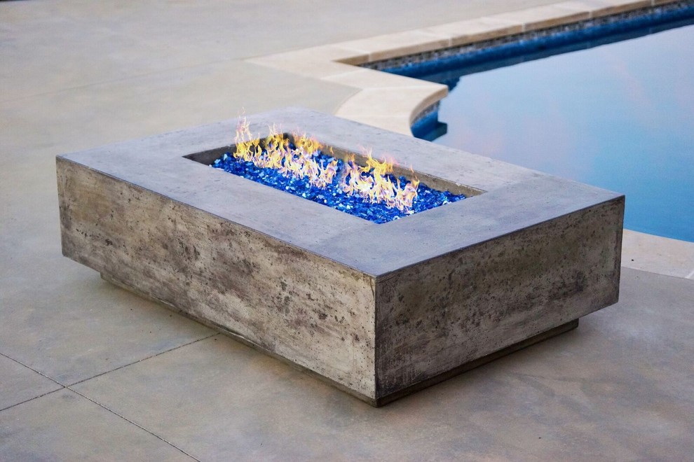 Fire Table - Modern - Patio - Los Angeles - by Prism Hardscapes | Houzz