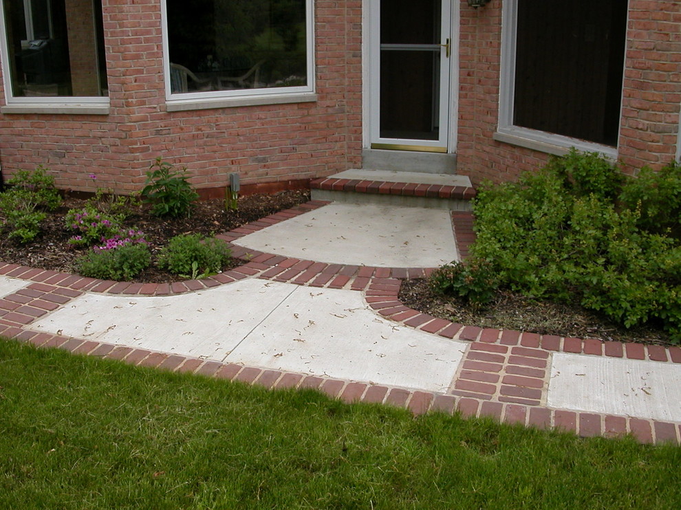 Front Entry, Patio and plantings - Patio - Chicago - by Blade Runners ...
