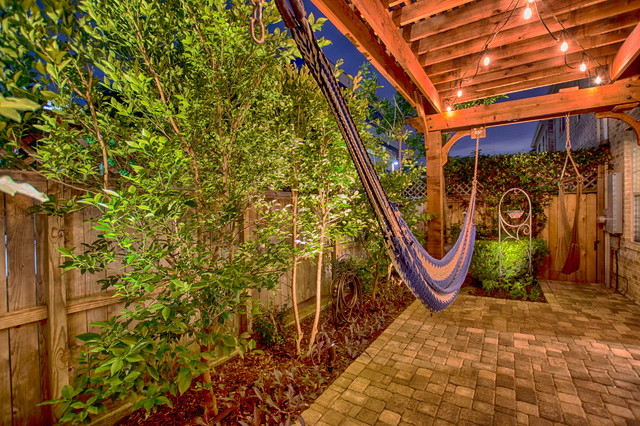 Front Garden, Courtyard and Patio - Traditional - Patio - Houston - by ...