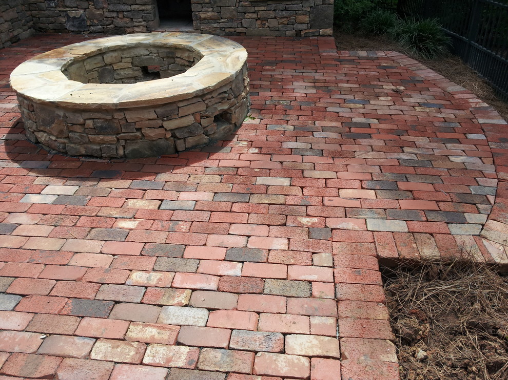 General Shale Brick Paver Patio - Modern - Patio - Charlotte - by ...