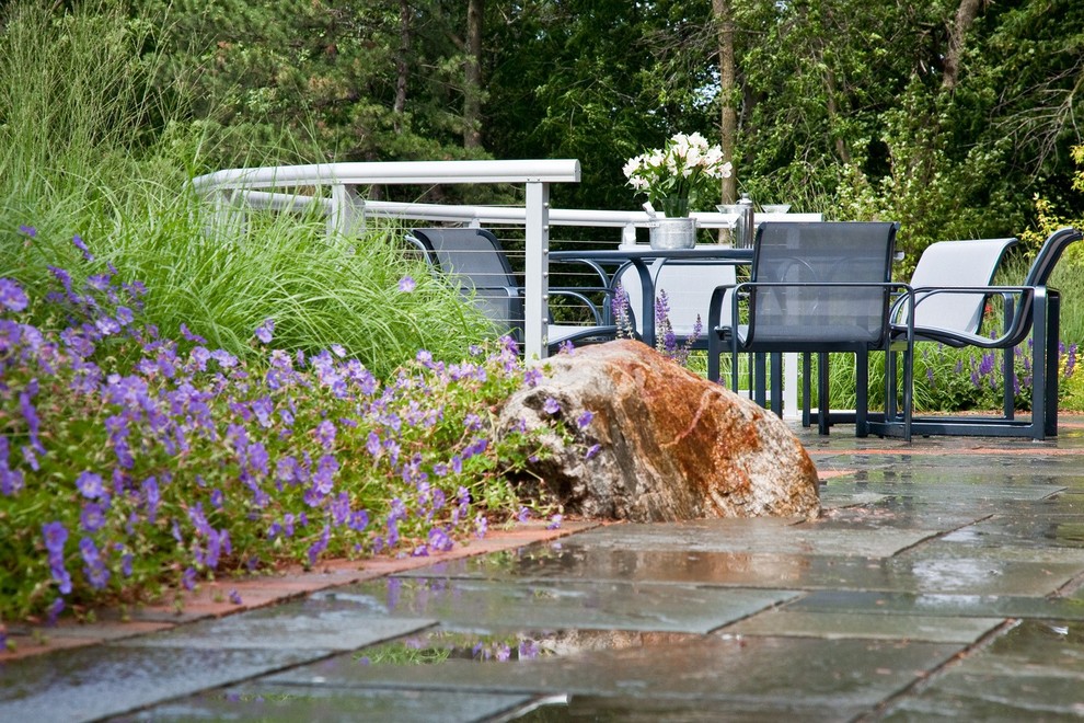 Contemporary Lakeside Patio - Glendale - Traditional - Patio ...