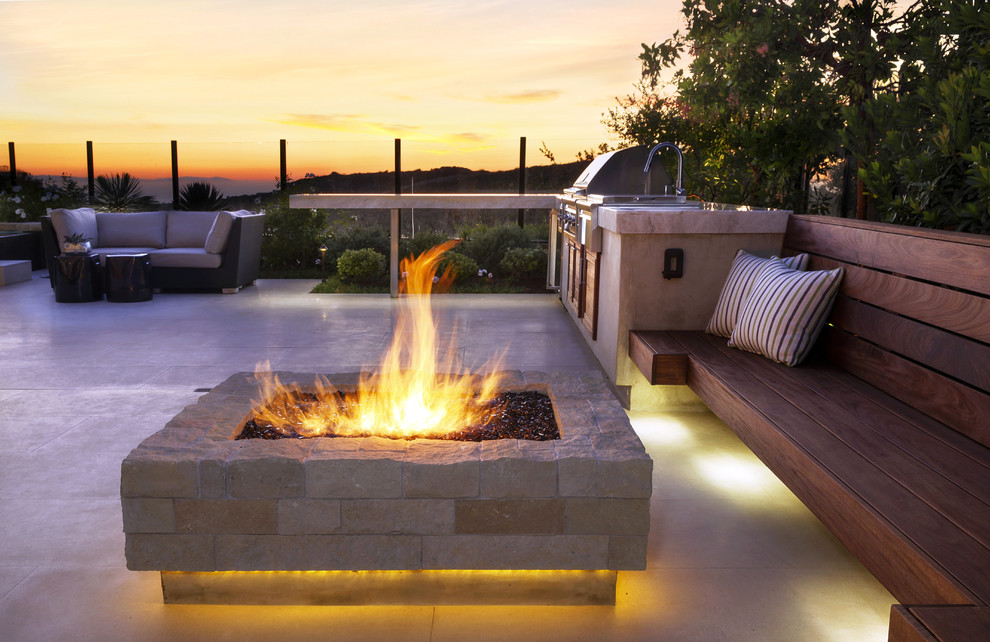 Goldsberry Residence - Fire-pit & Bar Counter views - Transitional ...