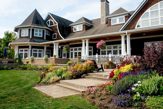 Gorgeous Clubhouse Patio Recharge - Traditional - Patio - Columbus - by ...