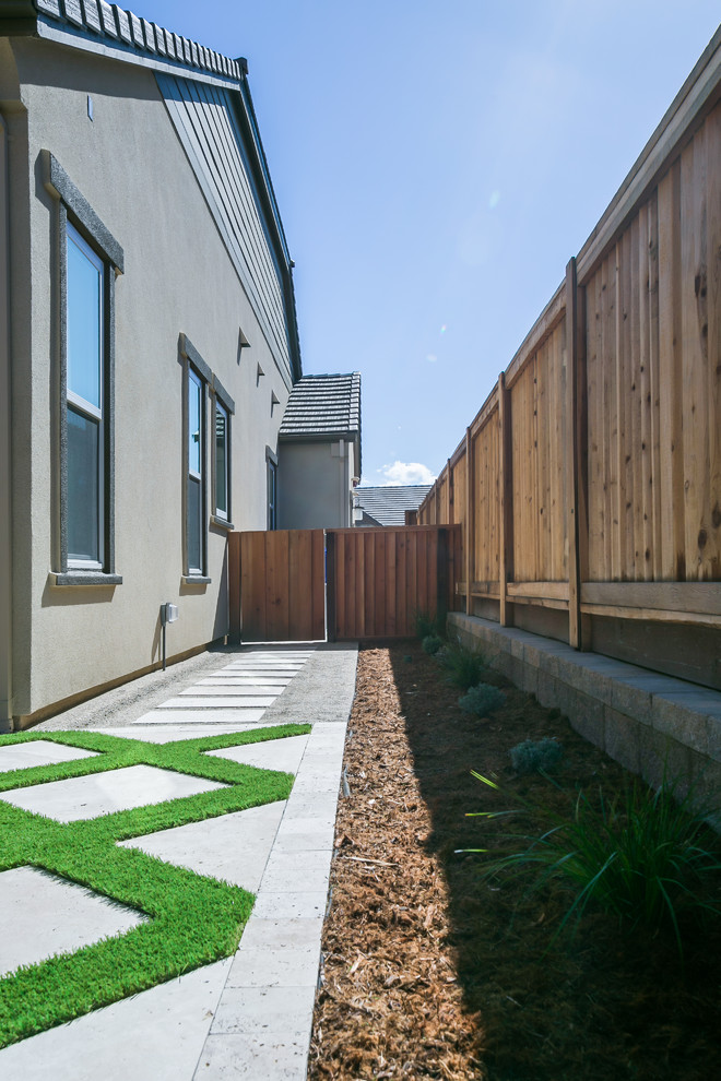 Grass and Pavers Backyard Design Ideas - Contemporary - Patio - San Francisco - by DPG Pavers ...