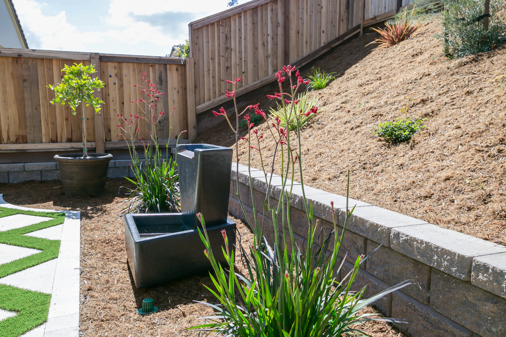 Grass and Pavers Backyard Design Ideas - Contemporary - Patio - San Francisco - by DPG Pavers ...