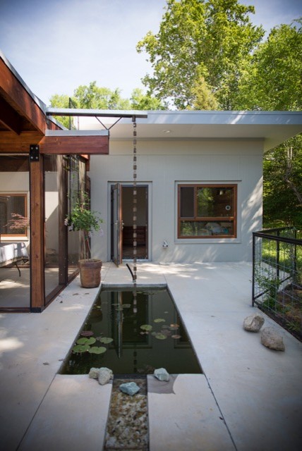 Happy Meadows Courtyard House - Net Zero Passive House - Moderne ...
