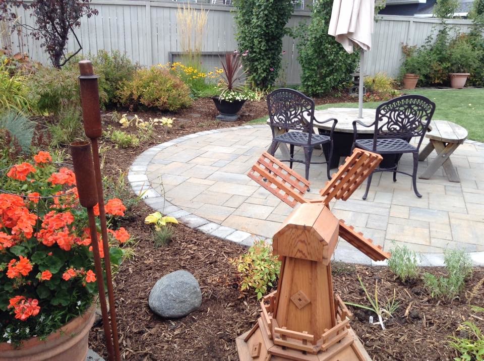 Hard and softscape come together - Traditional - Patio - Calgary - by ...