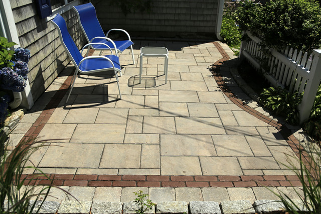 Harwich, Cape Cod Patios and Seating Wall - Traditional - Patio ...